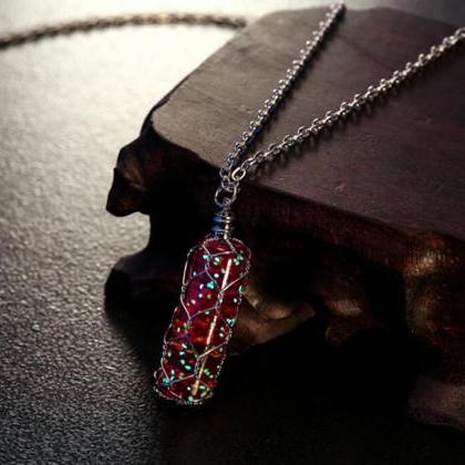 Pretty Cylindrical Luminous Necklace Glow In The Dark Crystal Necklace ...
