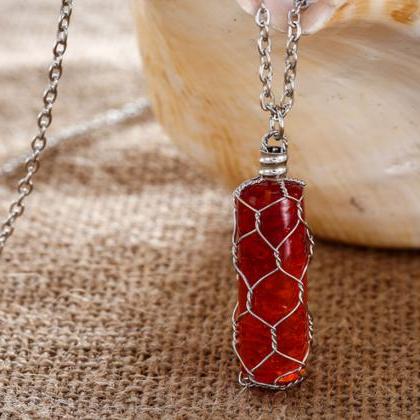 Pretty Cylindrical Luminous Necklace Glow In The Dark Crystal Necklace ...