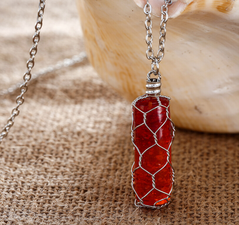 Pretty Cylindrical Luminous Necklace Glow In The Dark Crystal Necklace ...